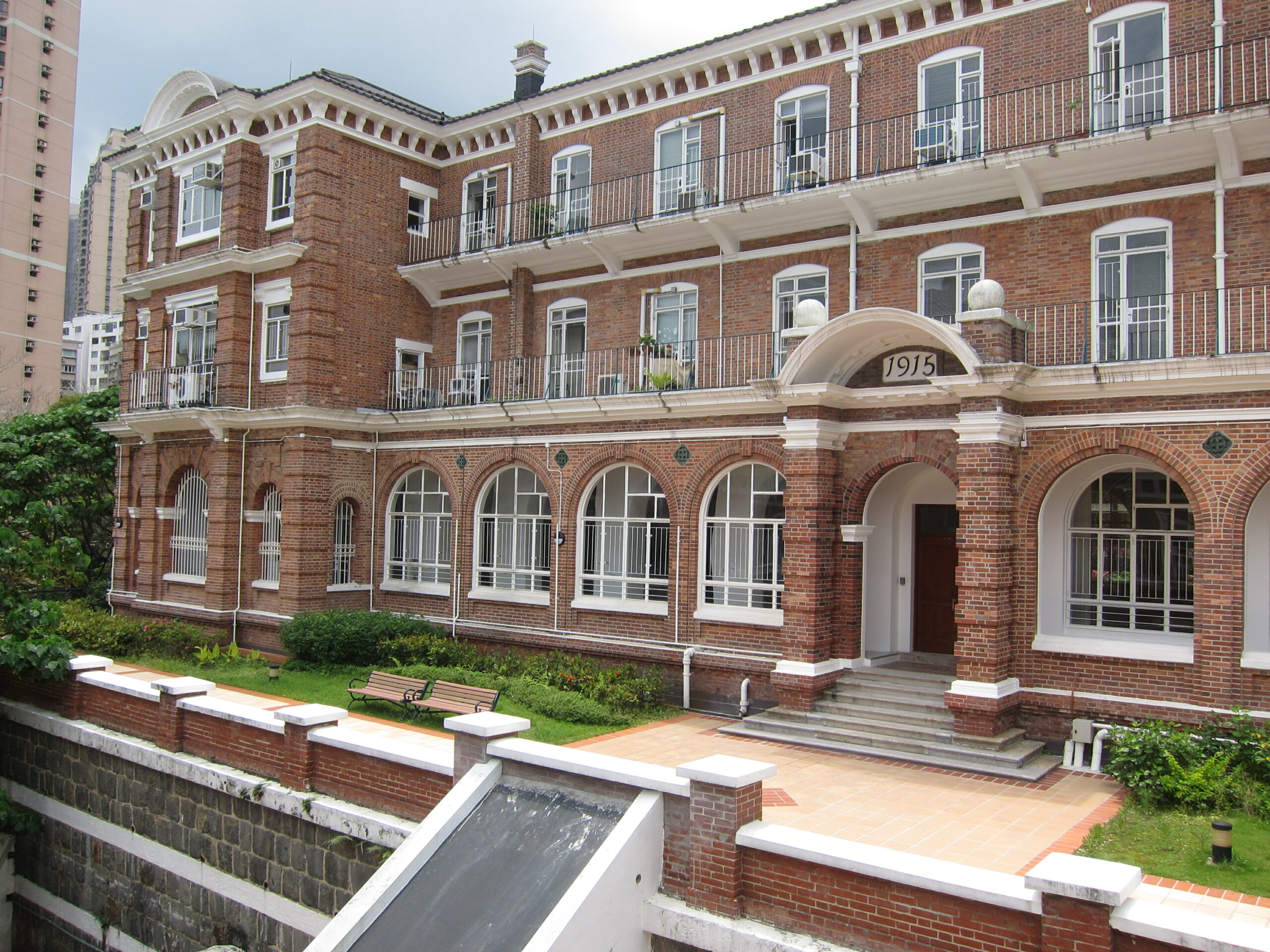 Master of Family Wealth Management » Admissions